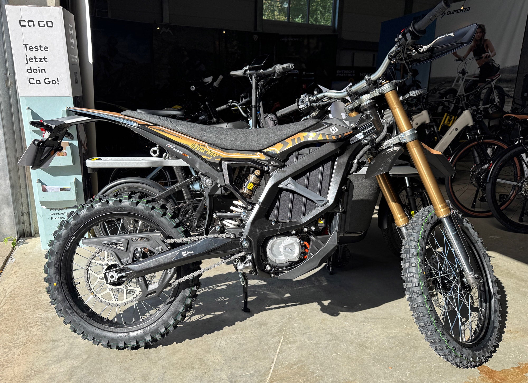 SurRon Ultra Bee